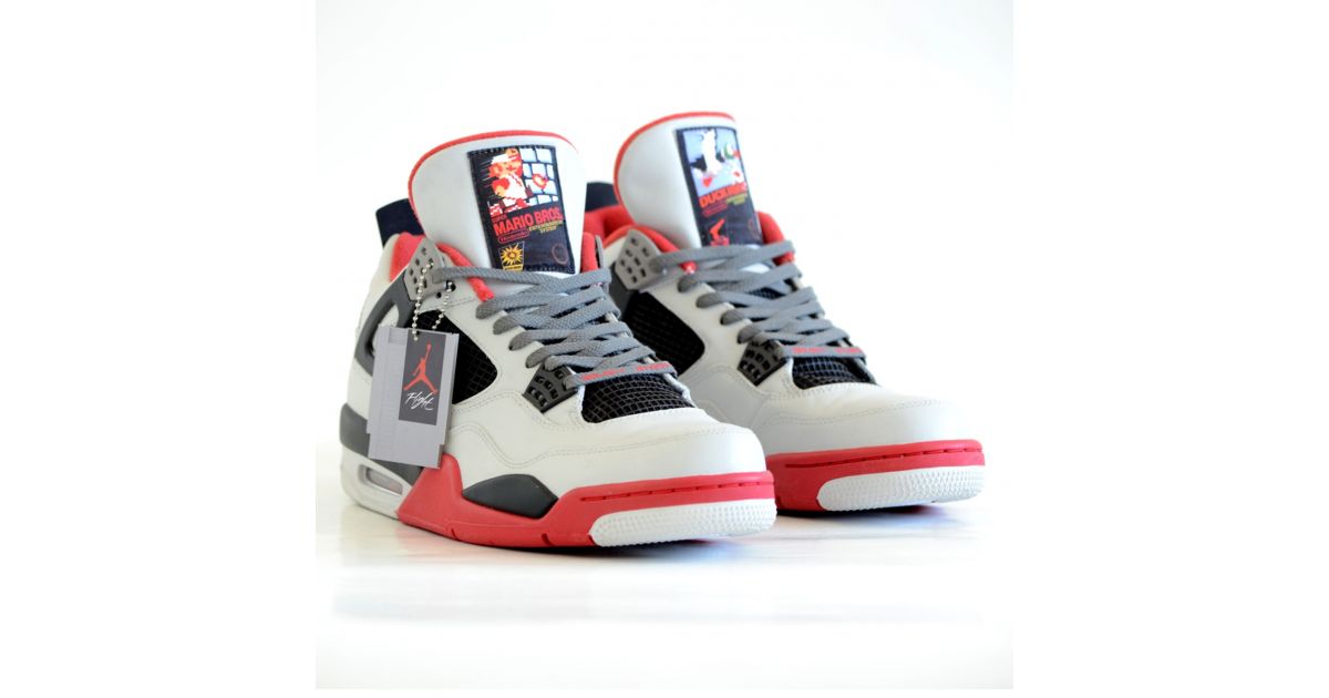 Jordan Mario Bros Dunk Hunt Sneakers - 40 | Kilakitu